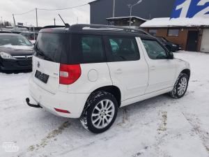 White Skoda Yeti 2014 in Kaunas, with an engine capacity of 2.00 L and mileage of 344 thousand km for 5850 €, photo 6 on AUTOMOTO.COM.LV