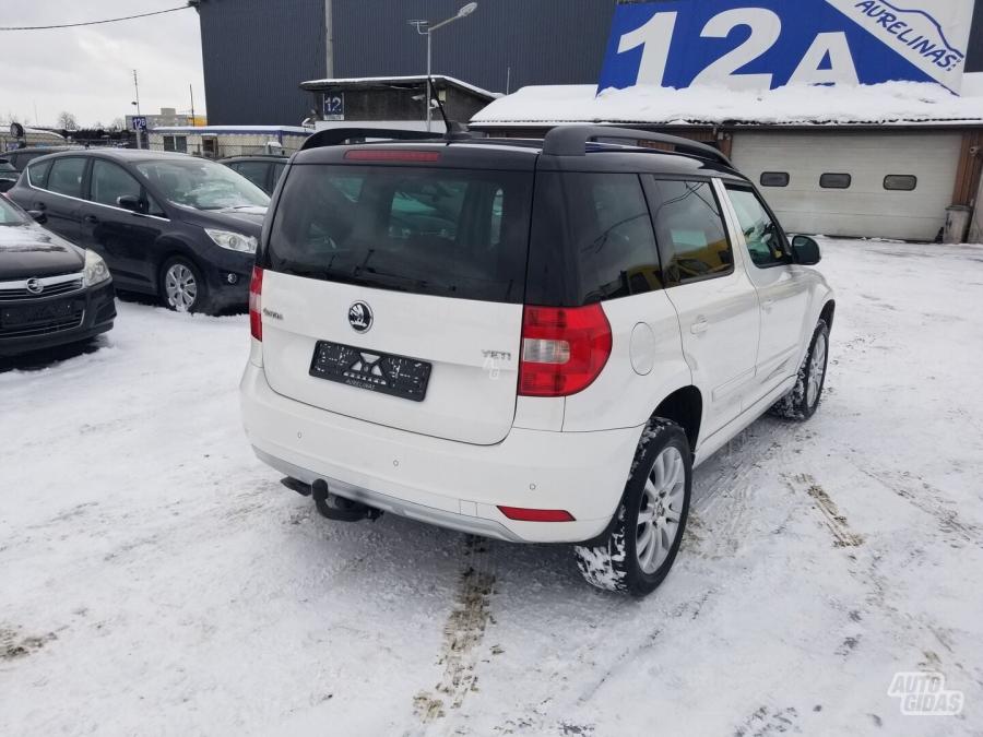 White Skoda Yeti 2014 in Kaunas, with an engine capacity of 2.00 L and mileage of 344 thousand km for 5850 €, photo 7 on AUTOMOTO.COM.LV