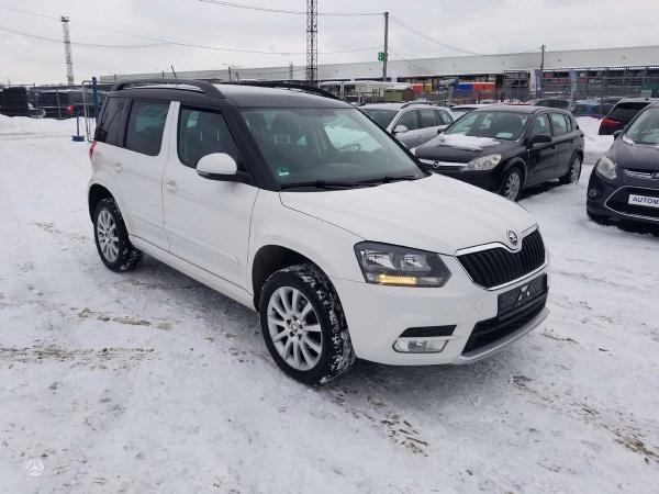 White Skoda Yeti 2014 in Kaunas, with an engine capacity of 1.97 L and mileage of 344 thousand km for 5850 €, photo 4 on AUTOMOTO.COM.LV