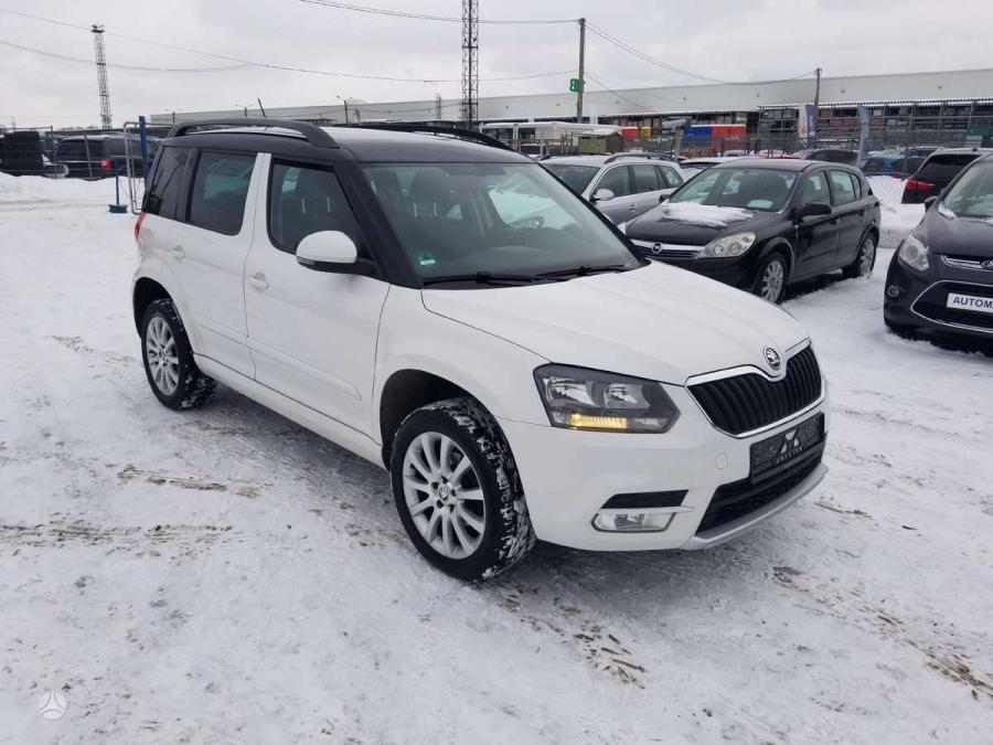 White Skoda Yeti 2014 in Kaunas, with an engine capacity of 1.97 L and mileage of 344 thousand km for 5850 €, photo 4 on AUTOMOTO.COM.LV