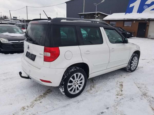 White Skoda Yeti 2014 in Kaunas, with an engine capacity of 1.97 L and mileage of 344 thousand km for 5850 €, photo 6 on AUTOMOTO.COM.LV