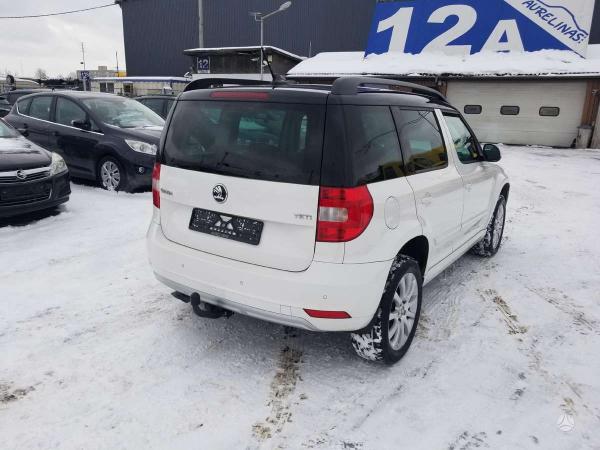 White Skoda Yeti 2014 in Kaunas, with an engine capacity of 1.97 L and mileage of 344 thousand km for 5850 €, photo 7 on AUTOMOTO.COM.LV