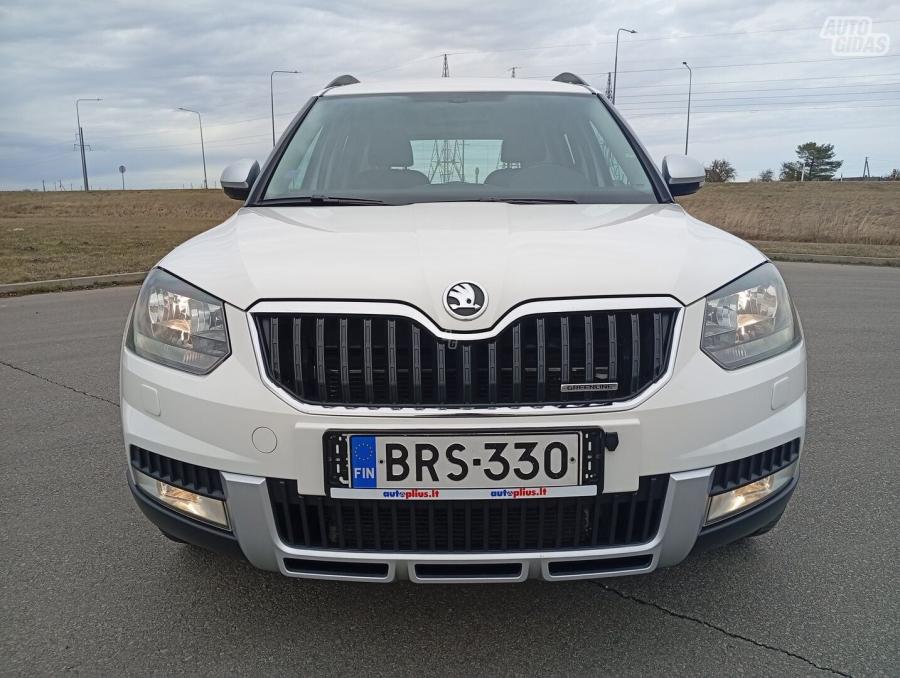 White Skoda Yeti 2014 in Vilnius, with an engine capacity of 1.60 L and mileage of 307 thousand km for 6700 €, photo 3 on AUTOMOTO.COM.LV
