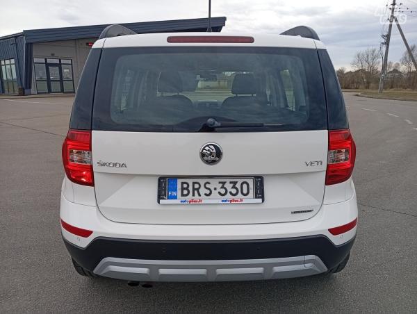 White Skoda Yeti 2014 in Vilnius, with an engine capacity of 1.60 L and mileage of 307 thousand km for 6700 €, photo 6 on AUTOMOTO.COM.LV