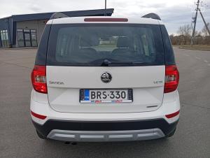 White Skoda Yeti 2014 in Vilnius, with an engine capacity of 1.60 L and mileage of 307 thousand km for 6700 €, photo 7 on AUTOMOTO.COM.LV