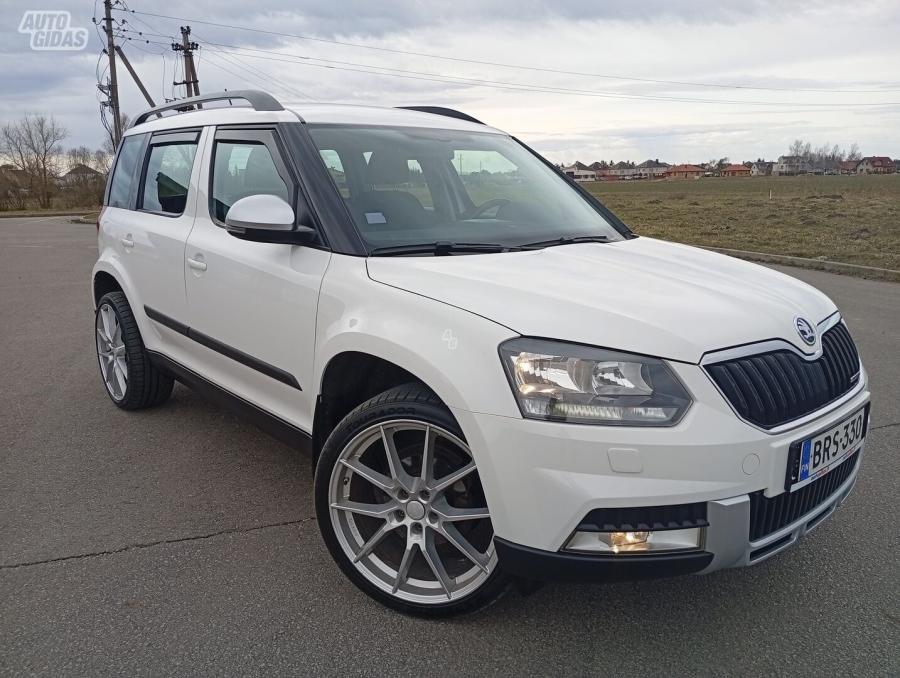 White Skoda Yeti 2014 in Vilnius, with an engine capacity of 1.60 L and mileage of 307 thousand km for 6700 €, photo 4 on AUTOMOTO.COM.LV