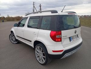 White Skoda Yeti 2014 in Vilnius, with an engine capacity of 1.60 L and mileage of 307 thousand km for 6700 €, photo 5 on AUTOMOTO.COM.LV