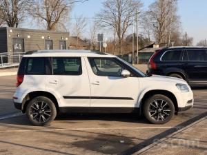 White Skoda Yeti 2014 in Riga, with an engine capacity of 2.00 L and mileage of 285 thousand km for 4900 €, photo 5 on AUTOMOTO.COM.LV
