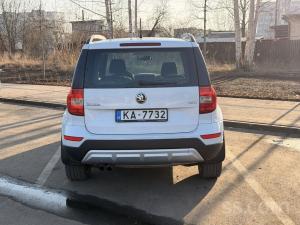White Skoda Yeti 2014 in Riga, with an engine capacity of 2.00 L and mileage of 285 thousand km for 4900 €, photo 8 on AUTOMOTO.COM.LV