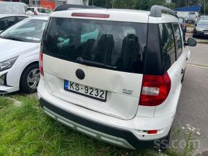 White Skoda Yeti 2014 in Riga, with an engine capacity of 1.60 L and mileage of 262 thousand km for 2500 €, photo 6 on AUTOMOTO.COM.LV