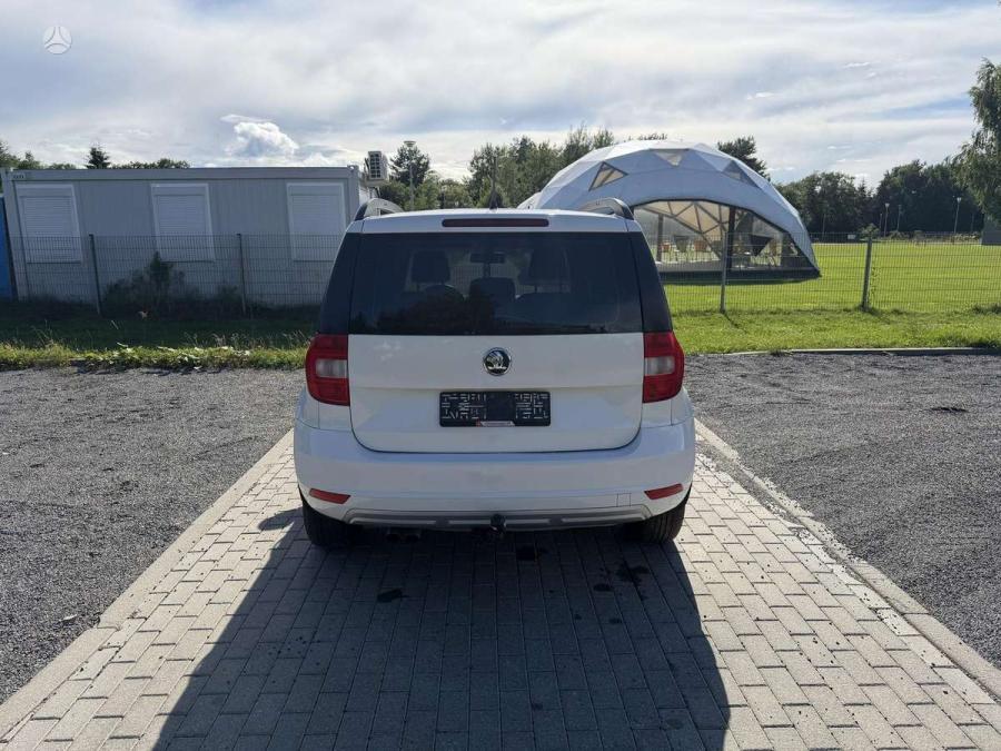 Balts Skoda Yeti 2014 Viļņa, ar dzinēja tilpumu 1.60 L un nobraukumu 258 tūkst. km par 5850 €, foto 7 vietnē AUTOMOTO.COM.LV