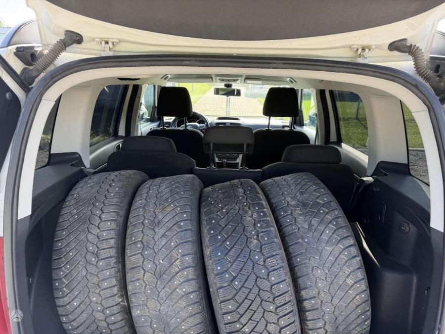 Balts Skoda Yeti 2014 Viļņa, ar dzinēja tilpumu 1.60 L un nobraukumu 258 tūkst. km par 5850 €, foto 16 vietnē AUTOMOTO.COM.LV