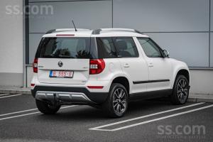White Skoda Yeti 2015 in Riga, with an engine capacity of 2.00 L and mileage of 0 thousand km for 11950 €, photo 4 on AUTOMOTO.COM.LV