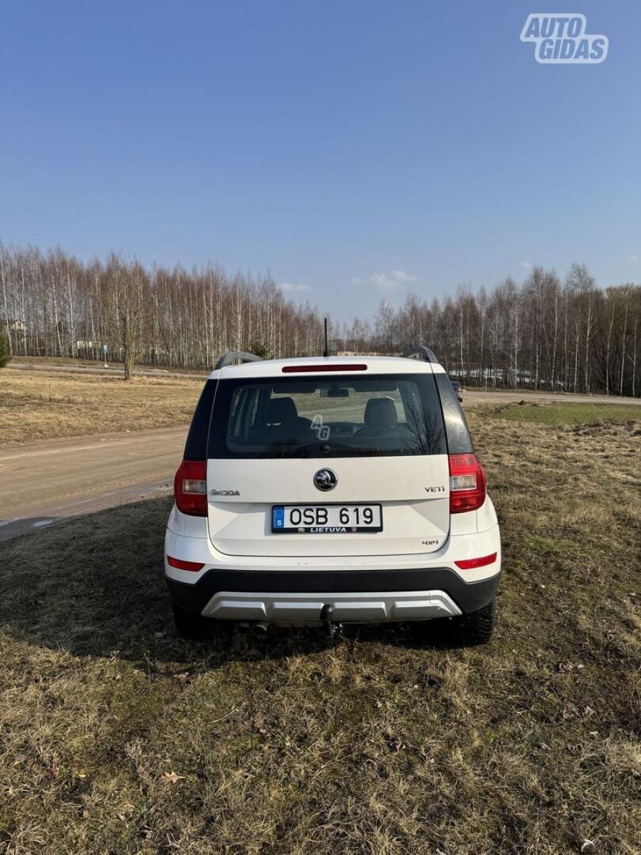 White Skoda Yeti 2015 in Alytus, with an engine capacity of 2.00 L and mileage of 215 thousand km for 6050 €, photo 3 on AUTOMOTO.COM.LV