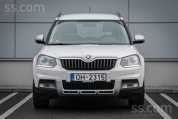 White Skoda Yeti 2015 in Riga, with an engine capacity of 2.00 L and mileage of 195 thousand km for 11150 €, photo 3 on AUTOMOTO.COM.LV