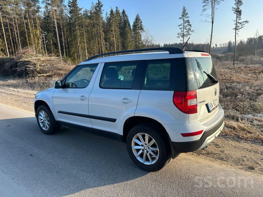 White Skoda Yeti 2016 in Madona, with an engine capacity of 2.00 L and mileage of 218 thousand km for 6600 €, photo 1 on AUTOMOTO.COM.LV