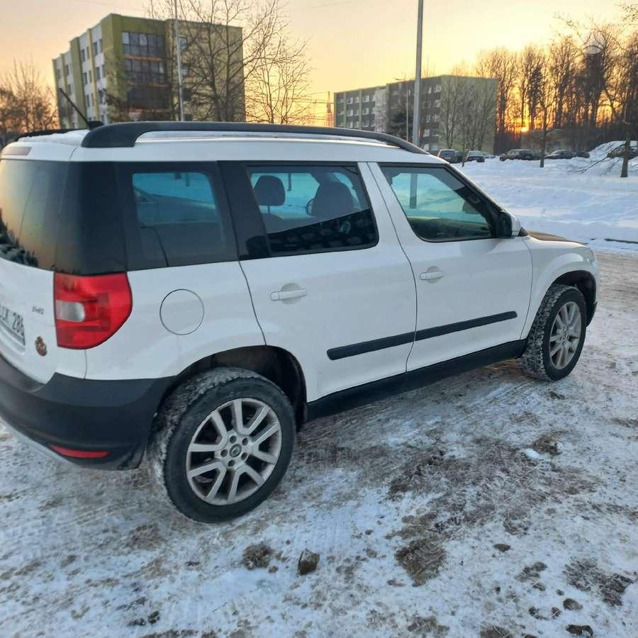 Balts Skoda Yeti 2011 Kauņa, ar dzinēja tilpumu 1.20 L un nobraukumu 190 tūkst. km par 3850 €, foto 4 vietnē AUTOMOTO.COM.LV