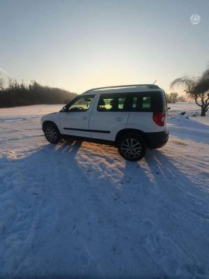 Balts Skoda Yeti 2011 Kauņa, ar dzinēja tilpumu 1.20 L un nobraukumu 190 tūkst. km par 3850 €, foto 9 vietnē AUTOMOTO.COM.LV