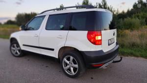 White Skoda Yeti 2013 in Vilnius, with an engine capacity of 1.60 L and mileage of 148 thousand km for 5400 €, photo 6 on AUTOMOTO.COM.LV
