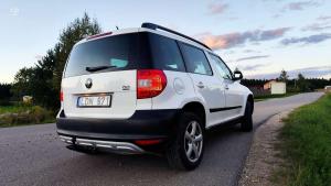 White Skoda Yeti 2013 in Vilnius, with an engine capacity of 1.60 L and mileage of 148 thousand km for 5400 €, photo 7 on AUTOMOTO.COM.LV