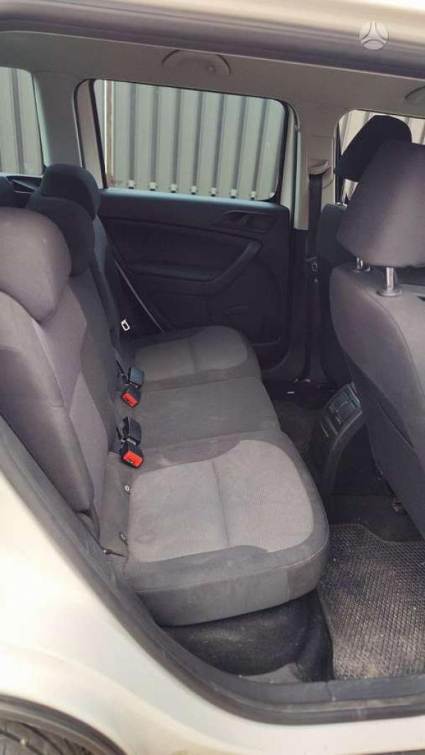 Skoda Yeti 2013 Viļņa vietnē Balts Skoda Yeti 2013 Viļņa, ar dzinēja tilpumu 1.60 L un nobraukumu 148 tūkst. km par 5400 €, foto 10 vietnē AUTOMOTO.COM.LV