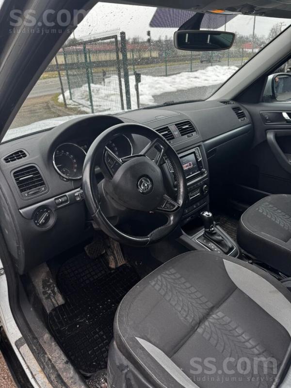 White Skoda Yeti 2017 in Cesis, with an engine capacity of 2.00 L and mileage of 0 thousand km for 6500 €, photo 2 on AUTOMOTO.COM.LV