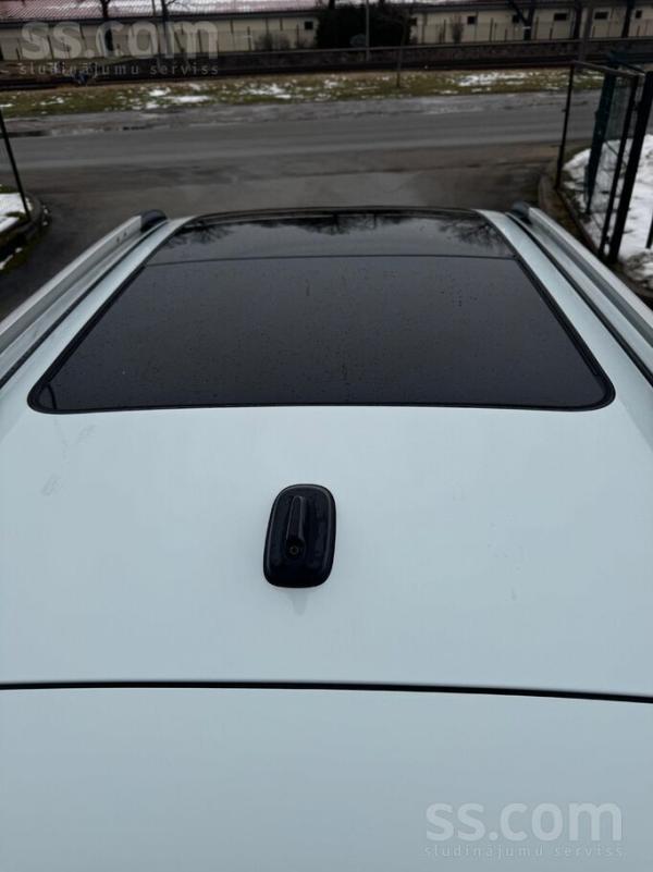 White Skoda Yeti 2017 in Cesis, with an engine capacity of 2.00 L and mileage of 0 thousand km for 6500 €, photo 3 on AUTOMOTO.COM.LV