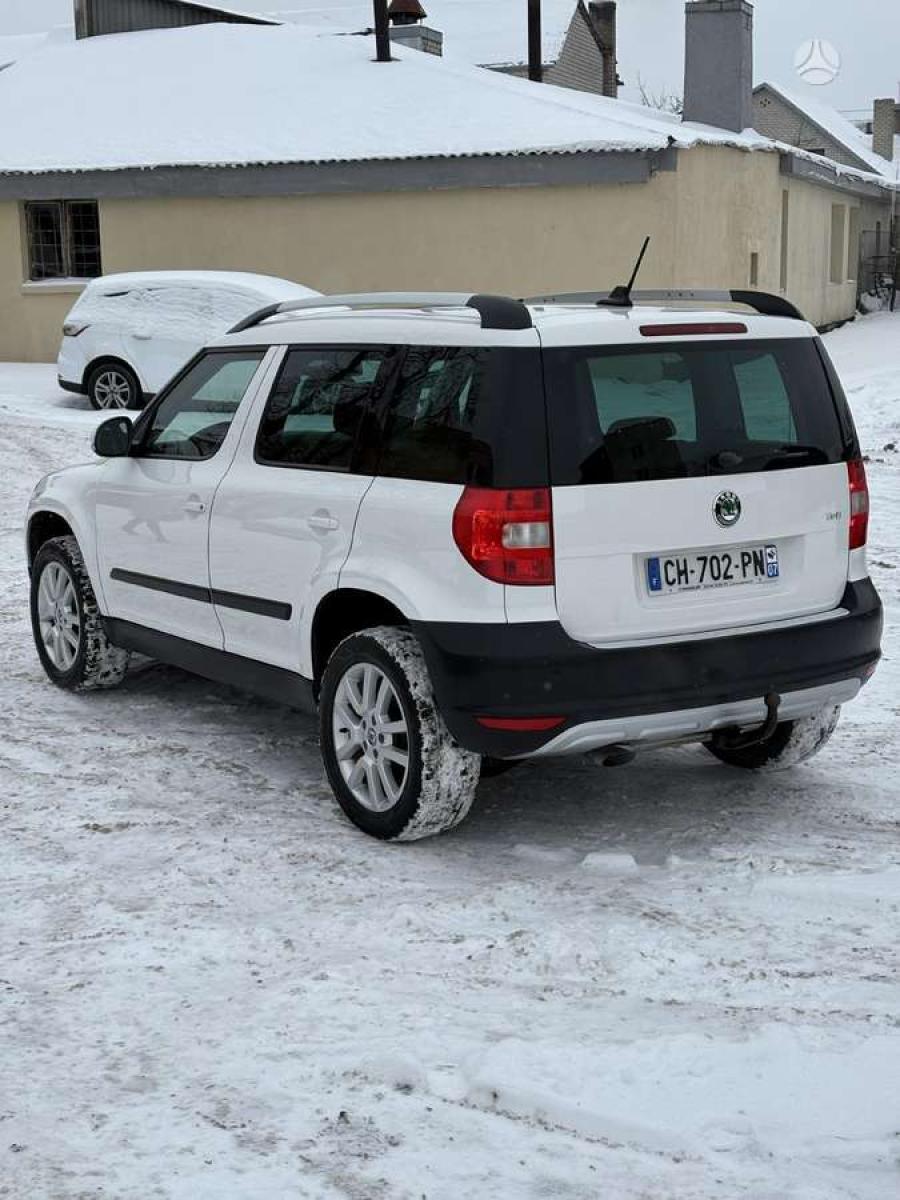 Balts Skoda Yeti 2012 Tauragė, ar dzinēja tilpumu 1.20 L un nobraukumu 134 tūkst. km par 5000 €, foto 8 vietnē AUTOMOTO.COM.LV