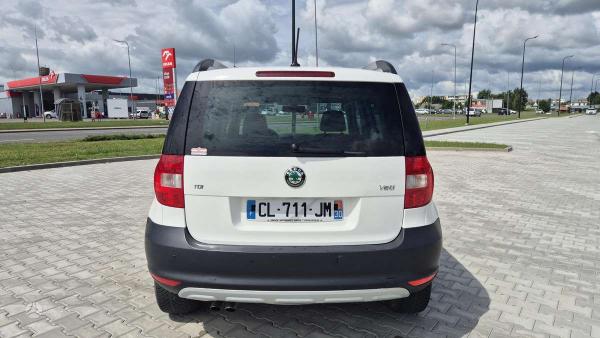 Balts Skoda Yeti 2012 Tauragė, ar dzinēja tilpumu 2.00 L un nobraukumu 261 tūkst. km par 4500 €, foto 6 vietnē AUTOMOTO.COM.LV