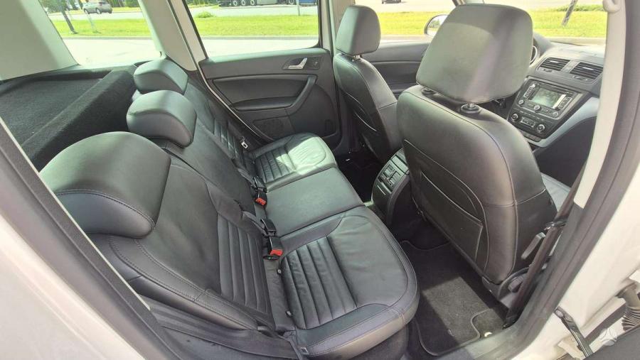 Balts Skoda Yeti 2012 Tauragė, ar dzinēja tilpumu 2.00 L un nobraukumu 261 tūkst. km par 4500 €, foto 10 vietnē AUTOMOTO.COM.LV