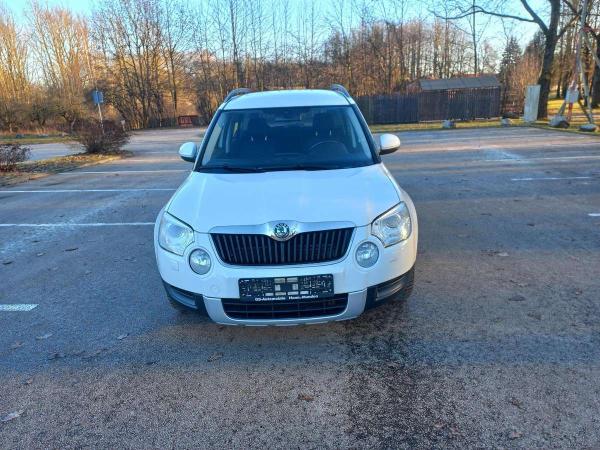 Balts Skoda Yeti 2013 Biržai, ar dzinēja tilpumu 2.00 L un nobraukumu 242 tūkst. km par 5200 €, foto 3 vietnē AUTOMOTO.COM.LV