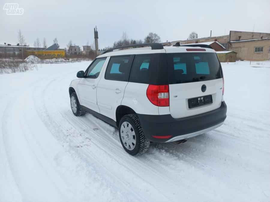 Balts Skoda Yeti 2013 Kauņa, ar dzinēja tilpumu 20.00 L un nobraukumu 242 tūkst. km par 5199 €, foto 4 vietnē AUTOMOTO.COM.LV