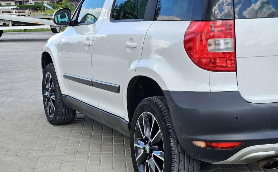 Balts Skoda Yeti 2013 Tauragė, ar dzinēja tilpumu 1.20 L un nobraukumu 153 tūkst. km par 3900 €, foto 10 vietnē AUTOMOTO.COM.LV