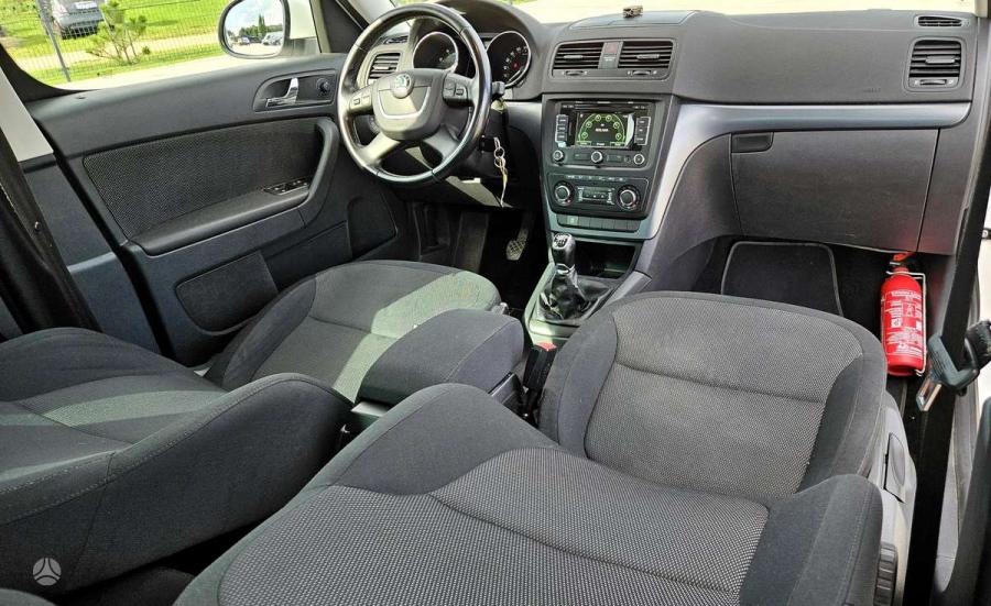 Balts Skoda Yeti 2013 Tauragė, ar dzinēja tilpumu 1.20 L un nobraukumu 153 tūkst. km par 3900 €, foto 11 vietnē AUTOMOTO.COM.LV