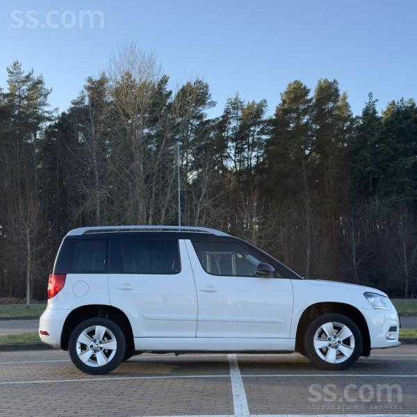 White Skoda Yeti 2014 in Riga, with an engine capacity of 1.20 L and mileage of 235 thousand km for 7200 €, photo 3 on AUTOMOTO.COM.LV