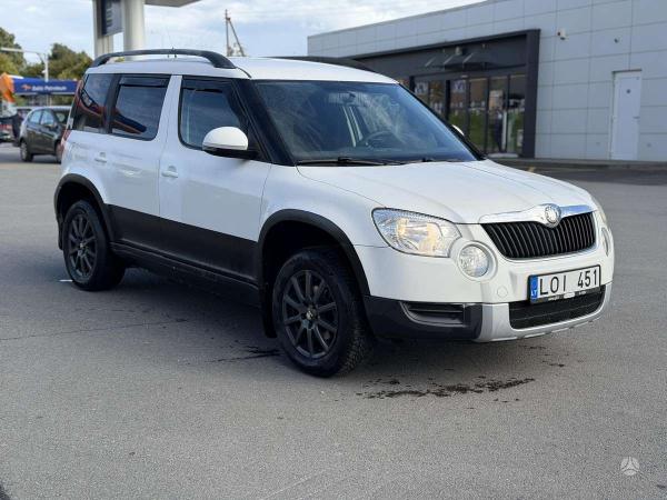 White Skoda Yeti 2014 in Vilnius, with an engine capacity of 1.39 L and mileage of 270 thousand km for 1550 €, photo 3 on AUTOMOTO.COM.LV