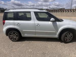 Balts Skoda Yeti 2015 Marijampole, ar dzinēja tilpumu 1.20 L un nobraukumu 268 tūkst. km par 2700 €, foto 5 vietnē AUTOMOTO.COM.LV