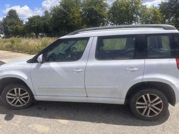 Balts Skoda Yeti 2015 Marijampole, ar dzinēja tilpumu 1.20 L un nobraukumu 268 tūkst. km par 2700 €, foto 6 vietnē AUTOMOTO.COM.LV