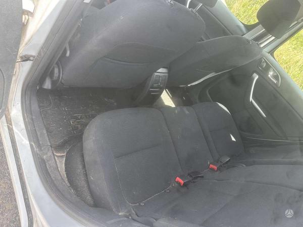 Balts Skoda Yeti 2015 Marijampole, ar dzinēja tilpumu 1.20 L un nobraukumu 268 tūkst. km par 2700 €, foto 7 vietnē AUTOMOTO.COM.LV