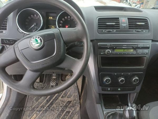 Balts Skoda Yeti 2011 Elva, ar dzinēja tilpumu 2.00 L un nobraukumu 320 tūkst. km par 4000 €, foto 6 vietnē AUTOMOTO.COM.LV