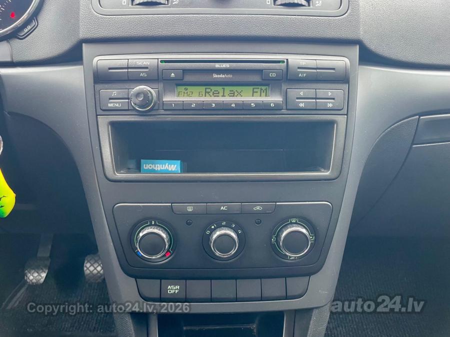 White Skoda Yeti 2012 in Tallinn, with an engine capacity of 2.00 L and mileage of 169 thousand km for 5250 €, photo 15 on AUTOMOTO.COM.LV