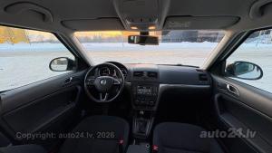 White Skoda Yeti 2015 in Tallinn, with an engine capacity of 1.40 L and mileage of 139 thousand km for 9990 €, photo 9 on AUTOMOTO.COM.LV