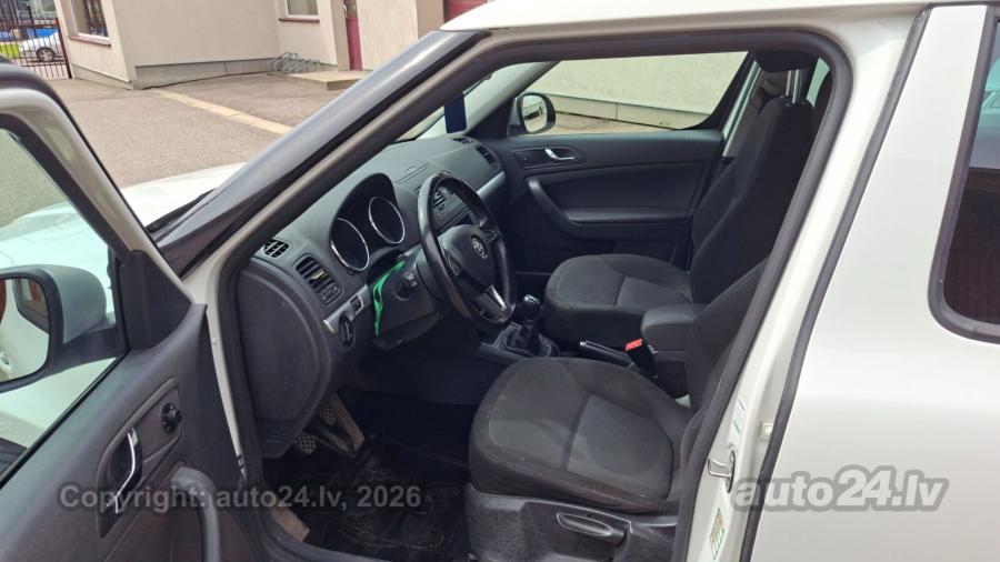 Balts Skoda Yeti 2016 Veru, ar dzinēja tilpumu 2.00 L un nobraukumu 251 tūkst. km par 6000 €, foto 6 vietnē AUTOMOTO.COM.LV
