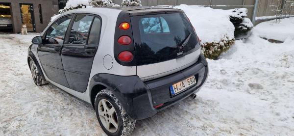 Black Smart Forfour 2004 in Vilnius, with an engine capacity of 1.49 L and mileage of 237 thousand km for 950 €, photo 6 on AUTOMOTO.COM.LV