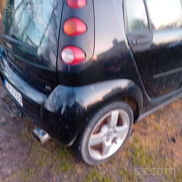 Melns Smart Forfour 2004 Jelgava, ar dzinēja tilpumu 1.50 L un nobraukumu 372 tūkst. km par 1000 €, foto 6 vietnē AUTOMOTO.COM.LV