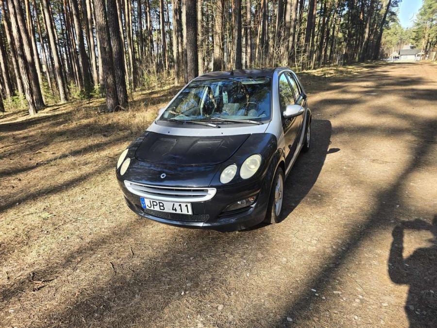 Melns Smart Forfour 2004 Širvintos, ar dzinēja tilpumu 1.12 L un nobraukumu 197 tūkst. km par 999 €, foto 1 vietnē AUTOMOTO.COM.LV