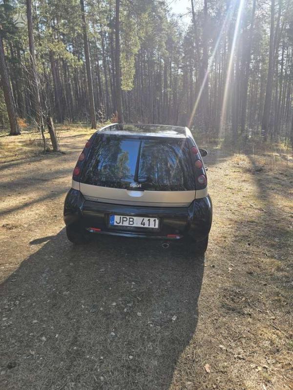 Melns Smart Forfour 2004 Širvintos, ar dzinēja tilpumu 1.12 L un nobraukumu 197 tūkst. km par 999 €, foto 3 vietnē AUTOMOTO.COM.LV