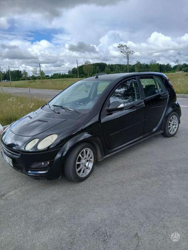 Black Smart Forfour 2006 in Siauliai, with an engine capacity of 1.33 L and mileage of 284 thousand km for 1300 €, photo 3 on AUTOMOTO.COM.LV