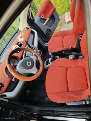 Black Smart Forfour 2006 in Klaipeda, with an engine capacity of 1.50 L and mileage of 270 thousand km for 600 €, photo 16 on AUTOMOTO.COM.LV
