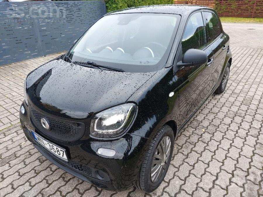 Melns Smart Forfour 2017 Rīga, ar dzinēja tilpumu 1.00 L un nobraukumu 103 tūkst. km par 5900 €, foto 1 vietnē AUTOMOTO.COM.LV